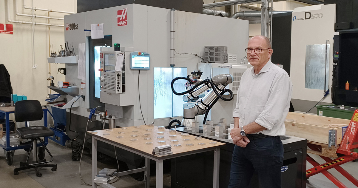 Robot Optimises CNC Machine and Replaces Manual Processes